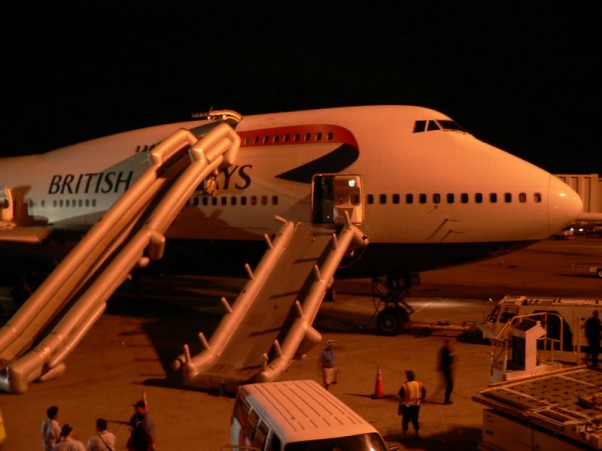 Evacuation d’Urgence d’un 747 de British Airways a Phoenix | Sécurité ...